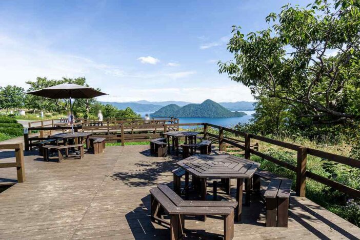 「サイロ展望台」から洞爺湖を一望しよう！支笏洞爺国立公園の広大な景色を楽しめる展望台！【洞爺湖町】 | 旅々PHOTO